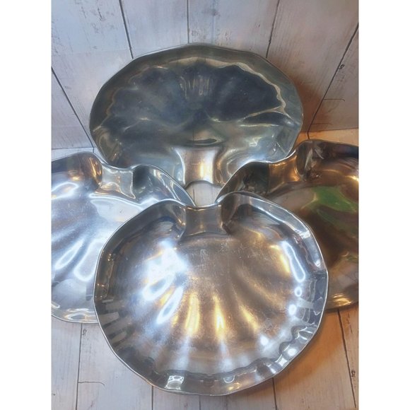 Unknown | Dining | 4 Metal Clam Shell Dinner Plates Aluminum Seafood ...